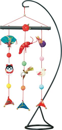 品番:LH-62 仕様:つるし飾りキット 出来上がりサイズ:約縦40cmx横20cm ホビータイム(目安):120分