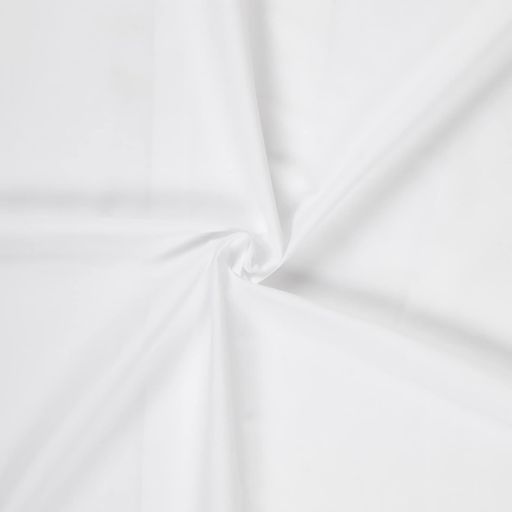 定番のシーチング生地。程よい厚みで、様々なシーンに使用できます。 素材:綿100% 原産国:日本 サイズ:約108cmx1M※数量2の場合は約108cm巾x1Mの生地が2枚届きます。 用途:シーツ、小物、裏地、インテリア、パッチワーク等※モ...