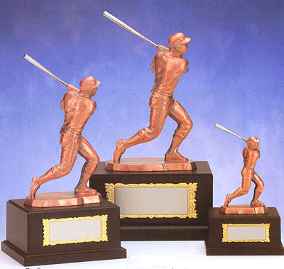 サイズ：高さ165mm素材　アンチモニー製　木台付き※ボール化粧箱入り◎4サイズある中の4番目の大きさです。（ABCD-D)トロフィー、とろふぃー、trophy、表彰記念品、スポーツ表彰、イベント表彰、卒業記念、徽章、記章、販売他のサイズを...