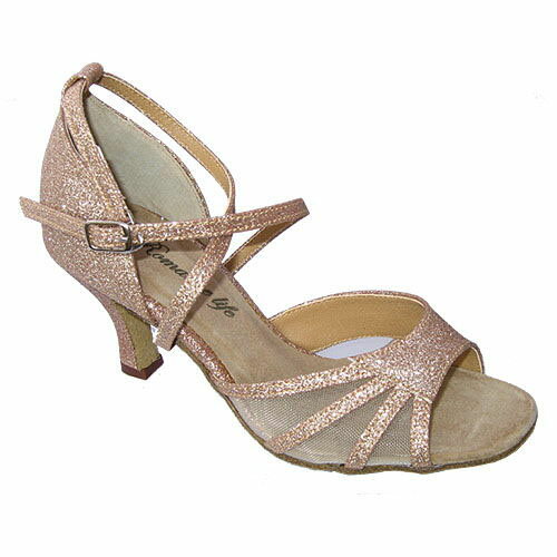 サイズ：23.0cm　横幅：R　ヒール高：7.5cmFL のみになります。 ダンス用品：ラテンダンスシューズ 甲：PUベージュラメ 中敷：滑り防止生地 アウトソール：本皮バックスキン 即納商品の発送は、2営業日以内とさせていただきます。 ※...