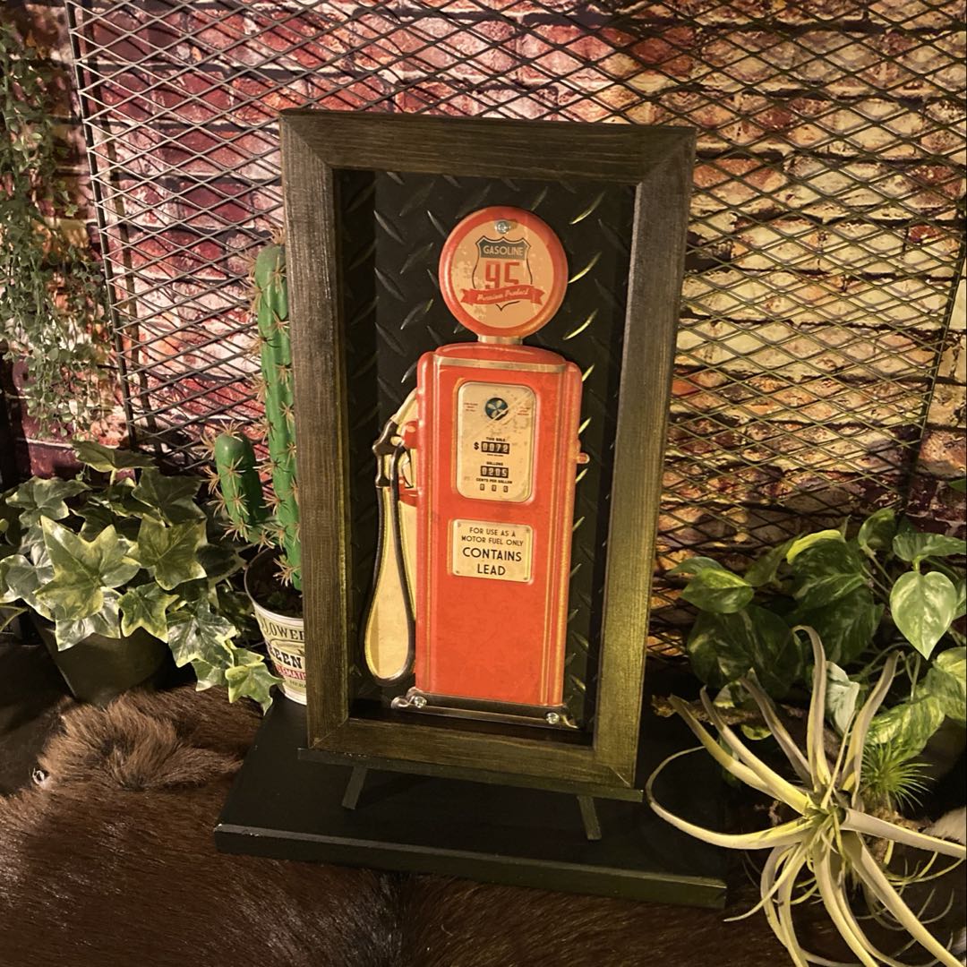 アイテムインフォメーション サイズ横 約21.2cm,縦 約40cm,奥行 約2.2cm,重さ 約0.65kg 素材パネル:メタル製(エンボス加工) 枠(フレーム):木製 備考 ご注意：モニターの発色の具合によって実際のものと色が異なる場合...