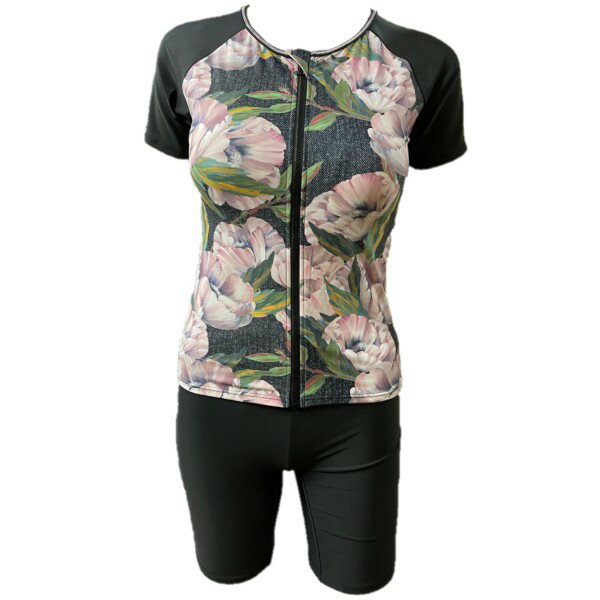 ●レディース フィットネス水着【普通サイズ ~ 大きいサイズ】 ●素材：表地 ポリエステル85% ポリウレタン15% ●柄：デニム花柄 (※総柄のため、柄の出方は1枚1枚異なります。） ●サイズ（目安）：7号（バスト80 / ヒップ82~9...