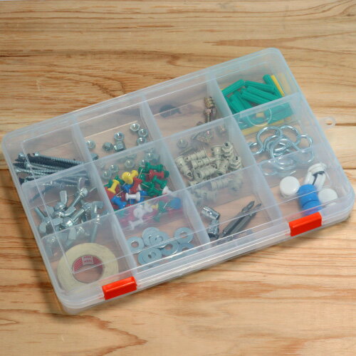 部品や小物をすっきり収納 ●仕切りタイプ12boxのパーツケースです。 ●サイズ:3L:300mm×210mm×50mm。 ●品質表示:材質:ポリプロピレン。 ●持ち運びの際はバックルがロックされているかご確認ください。 ●無理な詰め込みは...