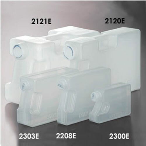 薬品などの保管に省スペースで整理がしやすいです。 高さ(mm):241容量(L):10.0中栓:中栓付幅(mm):171奥行(mm):370本体:ポリプロピレン(PP)キャップ・中栓:ポリエチレン(PE)。 お届け時間の指定は承れません。製...