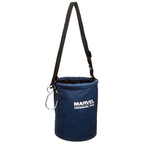 作業中に出る小さなゴミや、ちょっとした工具の収納に便利なミニサイズ。首から下げて、腰に下げて、手に持って、回し掛けして、フック掛けしての5通りの使い方。付属の樹脂板で自立し、床置きも便利。