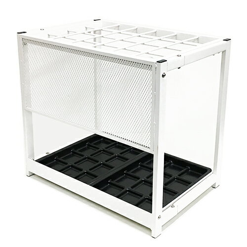 使わない時はスリムに折りたたんで収納できます。上部格子フレームはW塗装で錆びにくい。前面メッシュパネル付きで傘を適度に隠せます。スリムな設計で置いてもインテリアとして馴染みます。 商品サイズ:幅511x奥行327x高さ500mm。重量:約4...