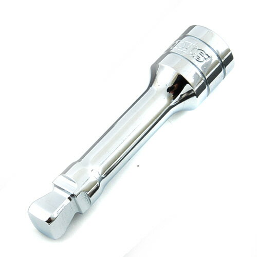 狭い場所・奥深い箇所に最適。 ●【用途】ハンドル、ソケット間に挟み、長さ調整、角度を付けるバー。【機能・用途】差込角凸部にテーパー加工した首振りタイプ。首振り状態と固定状態のどちらにも設定可能なエクステンションバーです。 ●SK11の2WA...