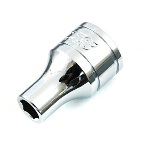 六角ボルト・ナットの締め緩め作業用ソケットです。 ●【用途】六角ボルト・ナットの締め緩め作業。 ●SK11のソケットをDCMでは販売しております。その他のレンチ・スパナも多数取扱っております。 ●差込角：9.5mm(3/8インチ)。 ●二面...