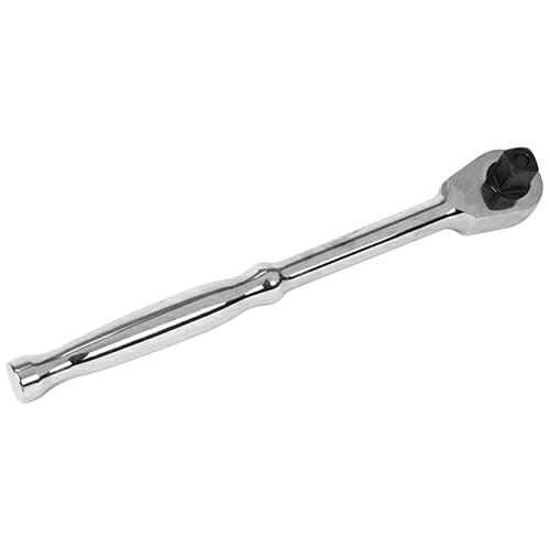 【用途】ボルト・ナット類の締付け、緩め作業。【機能・特長】細やかな動きで狭い場所に対応できます。ワンサイズ小さく設計された極小ヘッドは、従来商品では使用できない、より窮屈なスペースでの作業が可能です。耐久性に優れた72山ギアを採用しています...