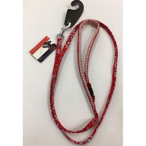 バンダナ柄のリード（引き紐）です。 ●犬用のバンダナ柄のリード（引き紐）です。 ●持ち手部分にクッションが入って少し厚みがあるので、お散歩時に手にも優しい作りになっています ●リード長さ:1200mm。 ●適応体重:10kg以下。 ●材質:...