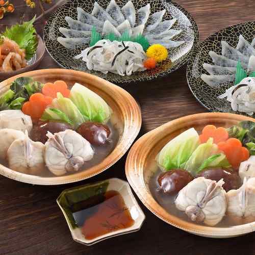 ◆◇ 本場下関の味を食卓へ！関とら本店 豪華とらふぐ満喫セット ◇◆職人の技が光る「とらふぐ刺身」と、手軽に本格「個食ちり鍋」◎ここが違う！関とら本店とらふぐ満喫セットの魅力◎【1】本場下関の職人技：熟練の職人が捌く、とらふぐの旨味を最大限...