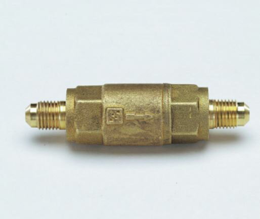 サイズ1/2″（12.7） 全長73mm ■ 最高使用圧力…3.0MPa　■ 耐圧…4.0MPa ■ 流体温度…−40〜＋120℃