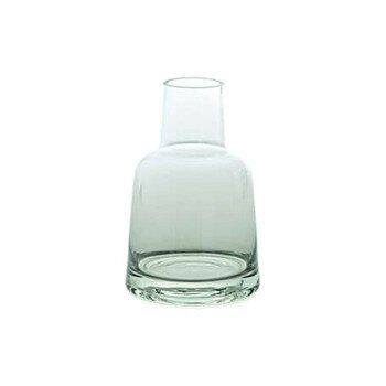 花を挿すなど花瓶としてもお使いいただけます。インテリアとしても大活躍です。※PCモニターの設定等により、実際の商品と多少色味が異なって見える場合がございます。ご了承ください。サイズφ9×H13.5cm個装サイズ：10.5×10.5×15.5...