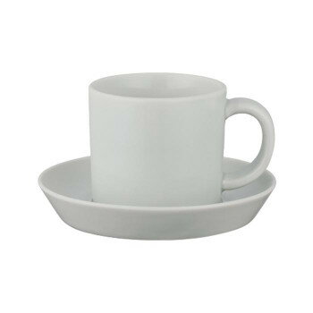 デミタスコーヒー用の小さいコーヒーカップとソーサーのセットです。ソーサーは一般的なソーサーよりも分厚く、持ちやすい設計です。少量飲みたい方にもおすすめのサイズです。※ご使用後はなるべく早く洗剤で洗い、充分に乾燥させてから収納してください。※...