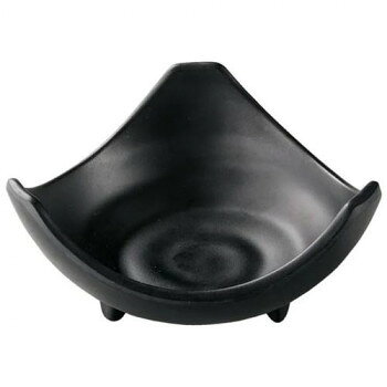メラミン食器です。サイズW132×D132×H66mm個装サイズ：13.3×13.3×6.7cm重量個装重量：158g素材・材質メラミン生産国中国おすすめ