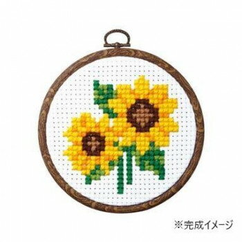 初めての方はもちろん、お子様からご高齢の方まで、らくらくかんたんに楽しめます。針穴が大きく、糸が通しやすい専用クロス針付。技法はクロスステッチ。時間の目安:4〜5時間。技術レベルは初級者向。※こちらはししゅうキットです。完成品ではありません...