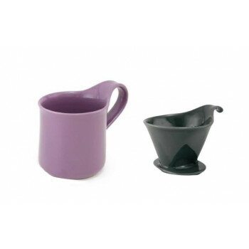 お手軽にドリップコーヒーを始められます。誰でも簡単に美味しいコーヒーを淹れられるので、プレゼントにもオススメです。※同色のセットでも焼成窯の違いで、多少の色の差がある場合があります。※全ての製品が均一ではない個体差も「やきもの」ならではの魅...