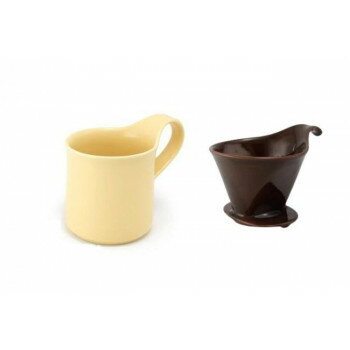 お手軽にドリップコーヒーを始められます。誰でも簡単に美味しいコーヒーを淹れられるので、プレゼントにもオススメです。※同色のセットでも焼成窯の違いで、多少の色の差がある場合があります。※全ての製品が均一ではない個体差も「やきもの」ならではの魅...
