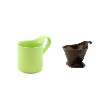 お手軽にドリップコーヒーを始められます。誰でも簡単に美味しいコーヒーを淹れられるので、プレゼントにもオススメです。※同色のセットでも焼成窯の違いで、多少の色の差がある場合があります。※全ての製品が均一ではない個体差も「やきもの」ならではの魅...