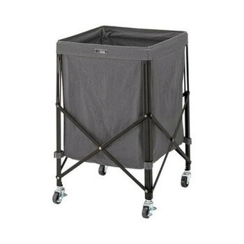 屋内・屋外問わず使えるフォールディングバスケットワゴン。コンパクトに折りたためるので持ち運びや省スペース収納に便利になっております。フレームを広げバスケットを被せマジックテープで固定するだけの簡単仕様。大容量バスケットは36cmの深さがある...