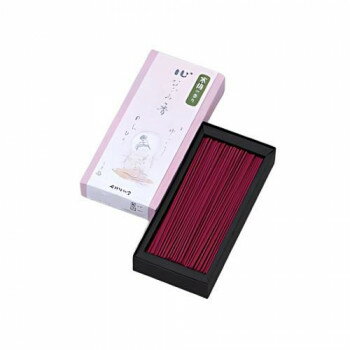 沈香をはじめ十二種の漢方製薬を精製し、練り上げたお線香です。サイズ線香長さ:約14cm個装サイズ：18×9×3cm重量個装重量：130g仕様燃焼時間:約30分生産国日本寒梅の香りのお線香