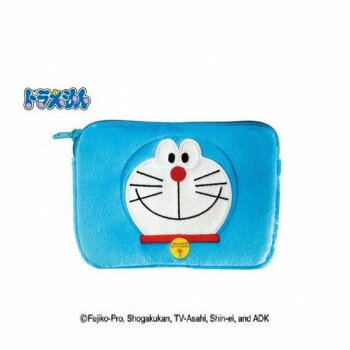 ぬいぐるみ生地のかわいいミニティッシュポーチです。ポケットティッシュや小物を入れて持ち運びましょう。サイズH10.5×W14×D2cm個装サイズ：13×16×4cm重量個装重量：60g生産国中国ぬいぐるみ生地のかわいいミニティッシュポーチ