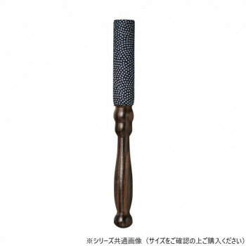 小紋の「りん棒」です。サイズ14×14×134mm個装サイズ：30.0×20.0×15.0cm重量17g個装重量：650g素材・材質本体:唐木生地:ポリエステル・レーヨン生産国日本小紋の「りん棒」