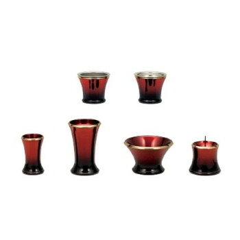 仏壇をより華やかに彩る人気のカラーを採用した具足6点セットです。※火立は中サイズを使用します。サイズ個装サイズ：30×30×20cm重量個装重量：1000g素材・材質真鍮セット内容前香炉、花立、火立、茶湯器、仏飯器、線香差生産国中国仏壇をよ...