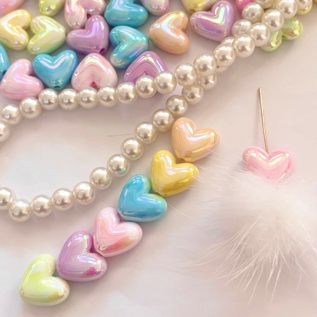 サイズ：縦約14mm×横約16mm 写真をご参照ください。 カラー：グリーン、ピンク、パープル、ブルー、イエロー、オレンジ 注意事項： モニターの環境や撮影時の天候の違いにより、実際の色と異なる場合がございます。 ひとつひとつ手作業での生産...