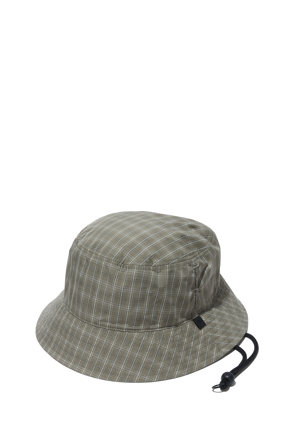 【 Summer Plaids Collection 】 ベーシックなバケットハット。 サイドにベンチ レーション機能を加えたハイブリッドなデザインです。 素材はポリエステルスパン糸とポリエステルフィラメント糸を高密度に交織したものを使用。...