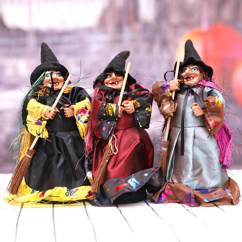 魔女のように見える鮮やかな色の生地と髪は、ハロウィーンのテーマを完全に反映して、恐怖の雰囲気を作り出すすべての目的を果たします。 ほうきでデザインされた魔女は、ドア、壁、木、ベッドサイド、暖炉など、飾りたい場所に簡単に吊るすことができます。...