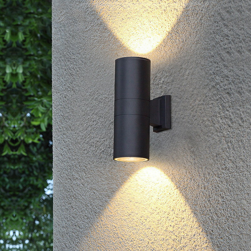 【製品仕様】 素材：アルミ 発光色：ウォームホワイト 電圧：100-265V 光源：LED 両頭24W統合LEDテクノロジーを採用しており、電球よりも電力を節約します。寿命は電球よりもはるかに長く、ポーチライトは別の光源を追加することなく使...