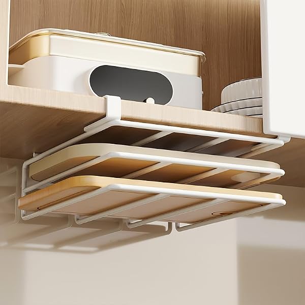 ■商品説明■ まな板スタンド 吊り下げラック 穴あけ不要 戸棚下まな板ホルダー 多機能収納 ふきん掛け 戸棚下ラック 調理器具収納 スペース活用 キッチンペーパーホルダー 錆びにくい 取り付け簡単 省スペース(ホワイト, E164) ★ 多...