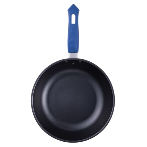 12)炒め鍋 24cm(ムーミン)ホワイト/ブルー/-/000DW5802・Style:12)炒め鍋 24cm(ムーミン)・パッケージ個数:1・ムーミン谷を象徴する「ムーミンハウス」をモチーフに採用。ムーミンのぷっくりとしたシルエットをあし...