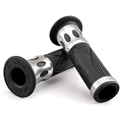 ブラック/シルバー/122mm/98090・Color:ブラック/シルバー・パッケージ個数:1・【用途】バイク用22mmハンドルグリップ・【材質】スタンダードラバー/アルミリング・【仕様1】サイズ:122mm、内径(左/右):22mm/25...