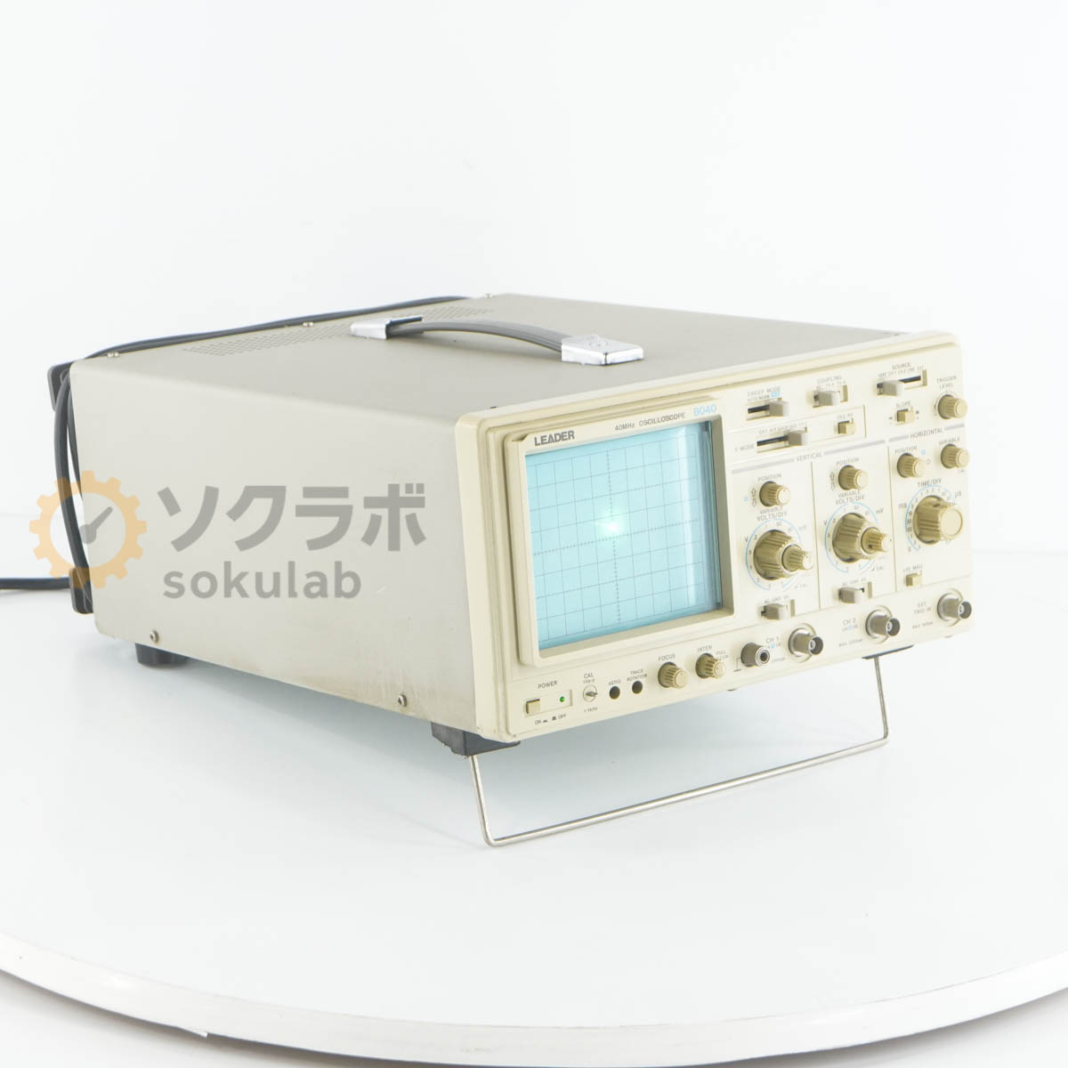 電源コード:あり 仕様:商品サイズ:40MHz【保証なし】全ての機能が動作するか等の詳細な状態が分かりかねるため現状販売とさせていただきます。通電した場合は、通電した状態の写真を掲載しておりますので写真にてご確認ください。現状での販売となり...