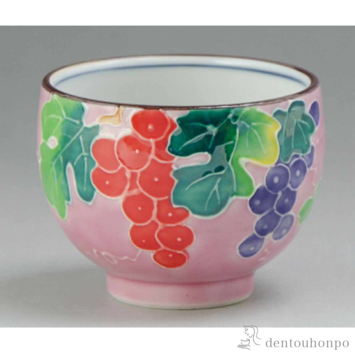 お買い物カゴ上でご案内の納期は現時点での目安となります。ご注文後、仕入先への在庫確認時の状況により、納期遅れや欠品によるキャンセルが発生する可能性があります。在庫確認後、メールにて正確な納期を回答させていただきます。商品説明イッチン技法で四...