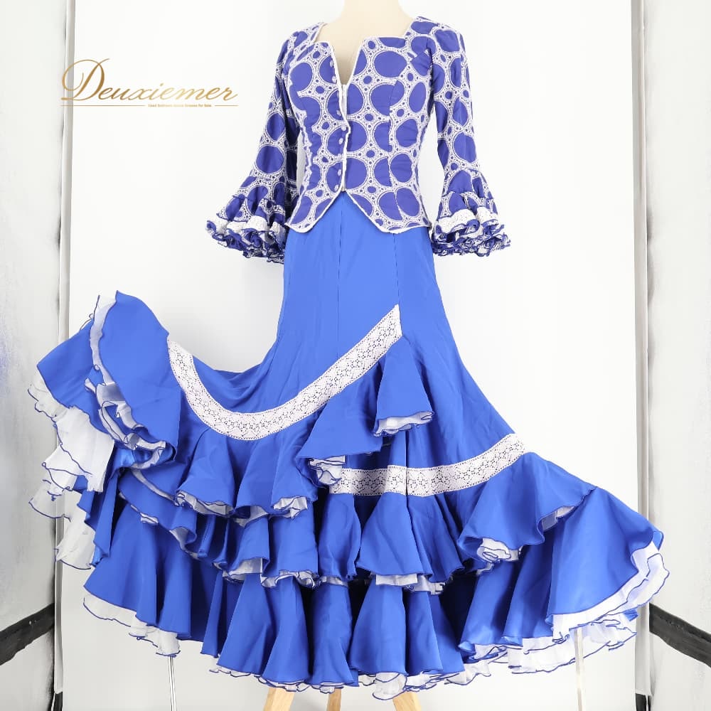 【 商品説明 】 【商品名】 ダンス衣装 フラメンコ ■ トップス 【サイズ】2表記 平置き実測：総丈約51cm（裾～肩部まで）、肩幅約31cm、身幅約37cm、裄丈約60cm、袖丈約45cm、ウエスト約31cm ※実測の為、多少の誤差はご...