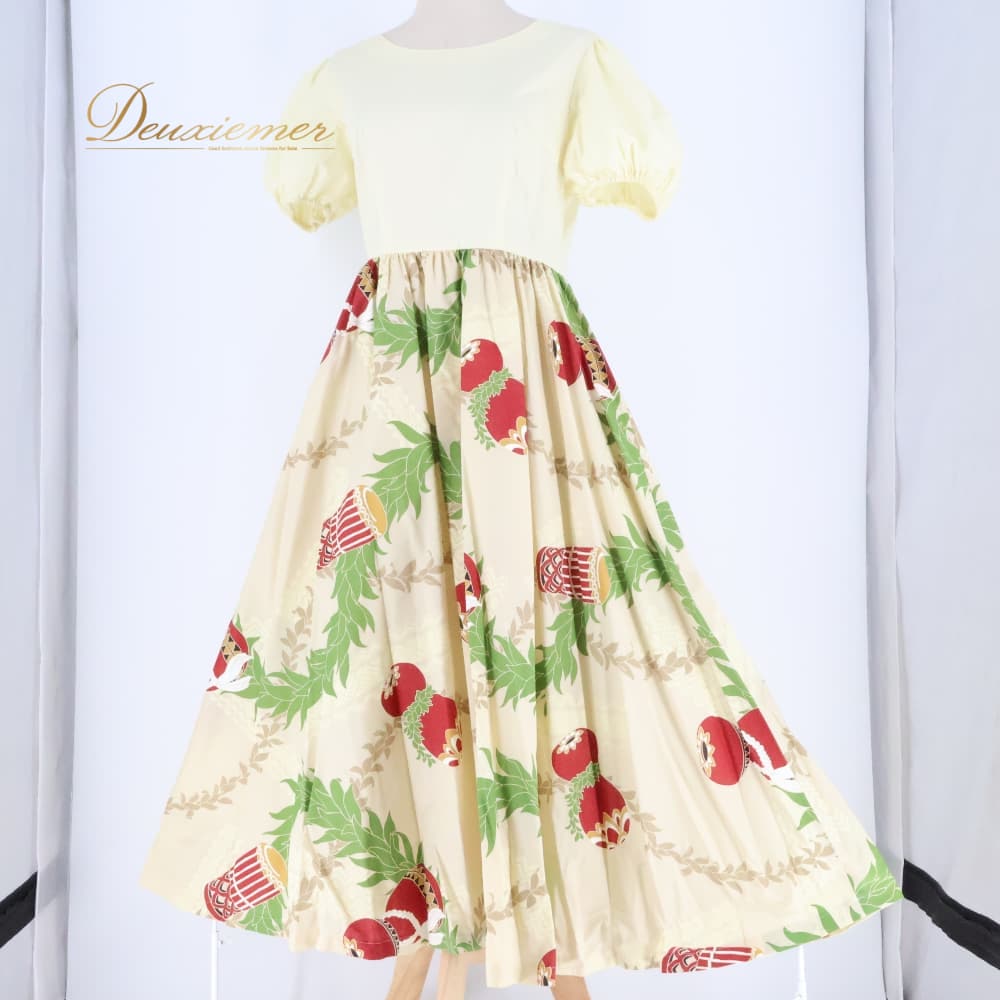 【 商品説明 】 【商品名】 ダンス衣装 ハワイアンダンス フラダンス 【サイズ】表記無し 平置き実測：総丈約123cm（裾～肩部まで）、肩幅約38cm、身幅約46cm、ウエスト約39cm ※実測の為、多少の誤差はご了承ください 【仕様】 ...