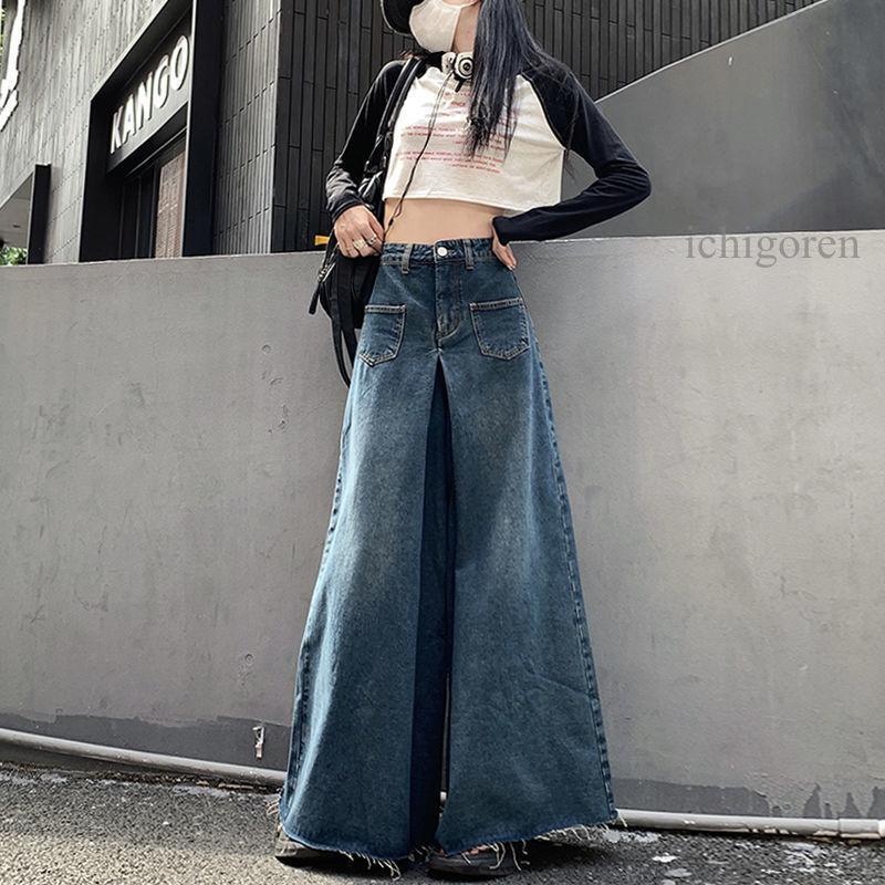 【ハイウエストデニムフレアパンツ】素材構成：デニム-綿100%-ハイウエストでフレアなラインがスタイルアップのポイント-ウエスト部分はスッキリして見えるので短丈トップスやタイトなトップスとの相性抜群-大胆な切りっぱなしフレアカットのこなれ感...