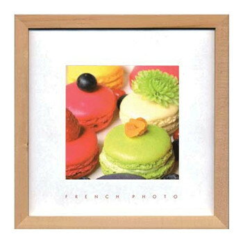 身近にある物を写したフォトアートです。サイズ220×220×20mm個装サイズ：23.0×23.0×3.0cm重量500g個装重量：500g素材・材質MDF(化粧フィルム)、ガラス、紙仕様裏面仕様:Teeth hanger、スタンド生産国中...