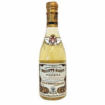 穏やかな酸味と完熟フルーツの甘味がバランスの良い白バルサミコ酢です。魚や野菜とご一緒に組み合わせてお楽しみください。内容量250ml×6サイズ個装サイズ：95.0×32.0×32.0cm重量個装重量：4500g仕様賞味期間：製造日より2,1...