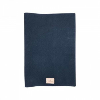 イタリア陸軍で正式装備に採用されているタフな素材を使用しています。 マットな表情でヌバックレザーのような微起毛感のある生地感が特徴。しなやかな表情を持つ、超高密度ミリクロス生地です。肉厚な生地は、撥水性、防風性、透湿性が高く、繊維を限界近く...