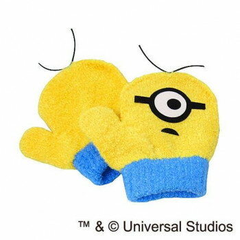 ミニオンデザインのなりきりミトン手袋です。本商品は、NBCユニバーサル・エンターテイメントジャパンとの商品化契約に基づき、株式会社トモクニが企画・制作した商品です。サイズトドラーサイズ個装サイズ：12×11×3cm重量個装重量：25g素材・...