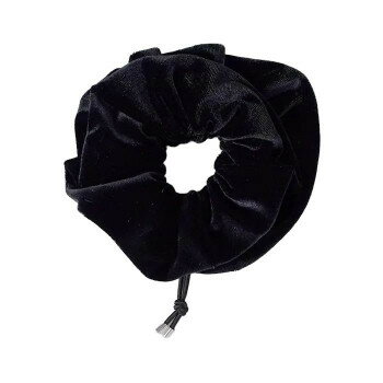 シュシュの可愛さそのまま、ヘアアレンジをしっかりキープ!内側のヘアゴムパーツで簡単に髪を結べて、崩れにくい。さっとまとめた髪につけるだけでも華やかさUP!高級感のあるベロア素材と落ち着きのあるカラーで上品な雰囲気に!普段使いにも、オケージョ...