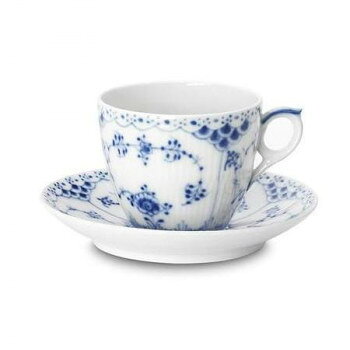 モチーフを楽しみながら、優雅にコーヒータイムをお楽しみください。コーヒーをブラックで飲む方にお勧めのサイズです。※ハンドペイント製品です。サイズ個装サイズ：16×16×11cm重量個装重量：340g素材・材質ポーセリン仕様容量:180ml食...