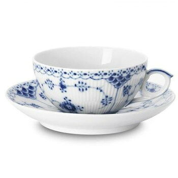 クラシックな浅いカップは紅茶の色を美しく見せます。※ハンドペイント製品です。サイズ個装サイズ：17×16×9cm重量個装重量：400g素材・材質ポーセリン仕様容量:220ml食洗機・電子レンジ:可生産国タイ※掲載納期は目安であり、商品欠品の...