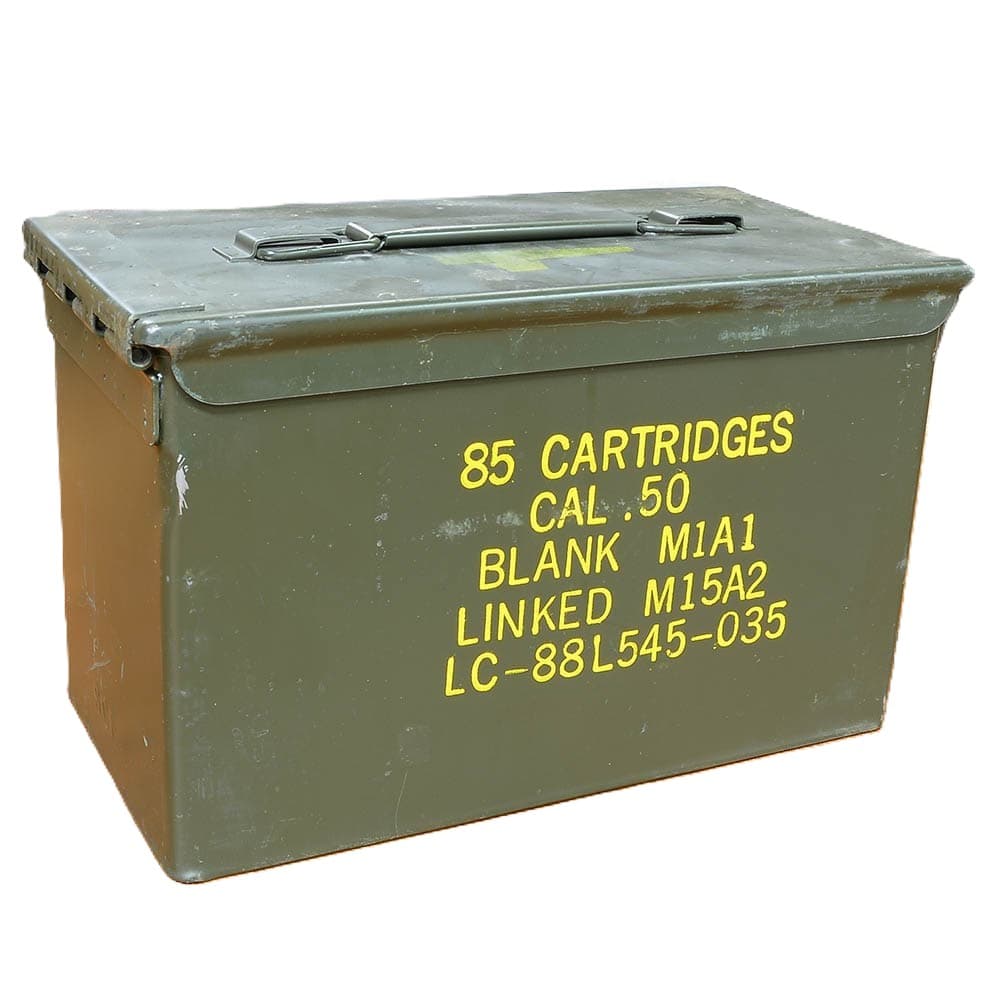 アメリカ軍 AMMO BOX 保管箱機関銃の弾を収納していた弾薬箱■軍放出品のご購入を検討されているお客様へ。ご購入前に必ず下記の説明文、注意文を最後までご一読いただきますようお願い致します。米軍で使用されている機関銃用の大型弾薬等を収納し...