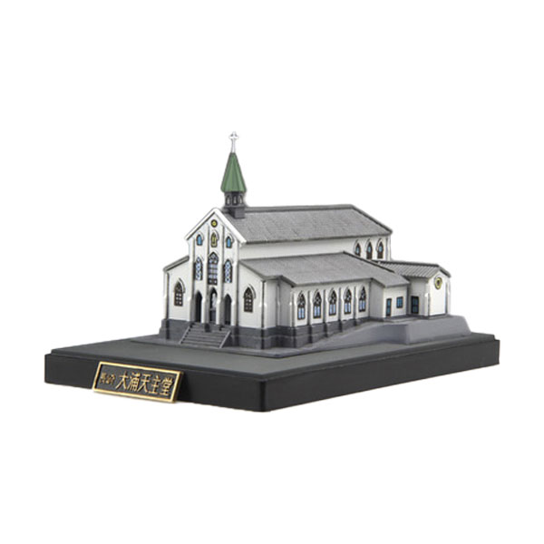 発売予定日2026年2月予定メーカーフジミ模型登場作品---商品詳細約6年ぶりの再生産です。組み立てには塗装・接着が必要ですが、パーツ点数が少なく、ステンドグラスや窓枠はシールで再現する仕様なので建物模型の入門用にもおすすめ。成形色はグレー...