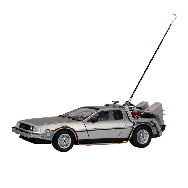 発売予定日2026年9月予定メーカー青島文化教材社登場作品バック・トゥ・ザ・フューチャー商品詳細1985年に公開されたSF映画『バック・トゥ・ザ・フューチャー』PART1のタイムマシンと、運転席に乗せる「マーティ・マクフライ」フィギュアがセ...